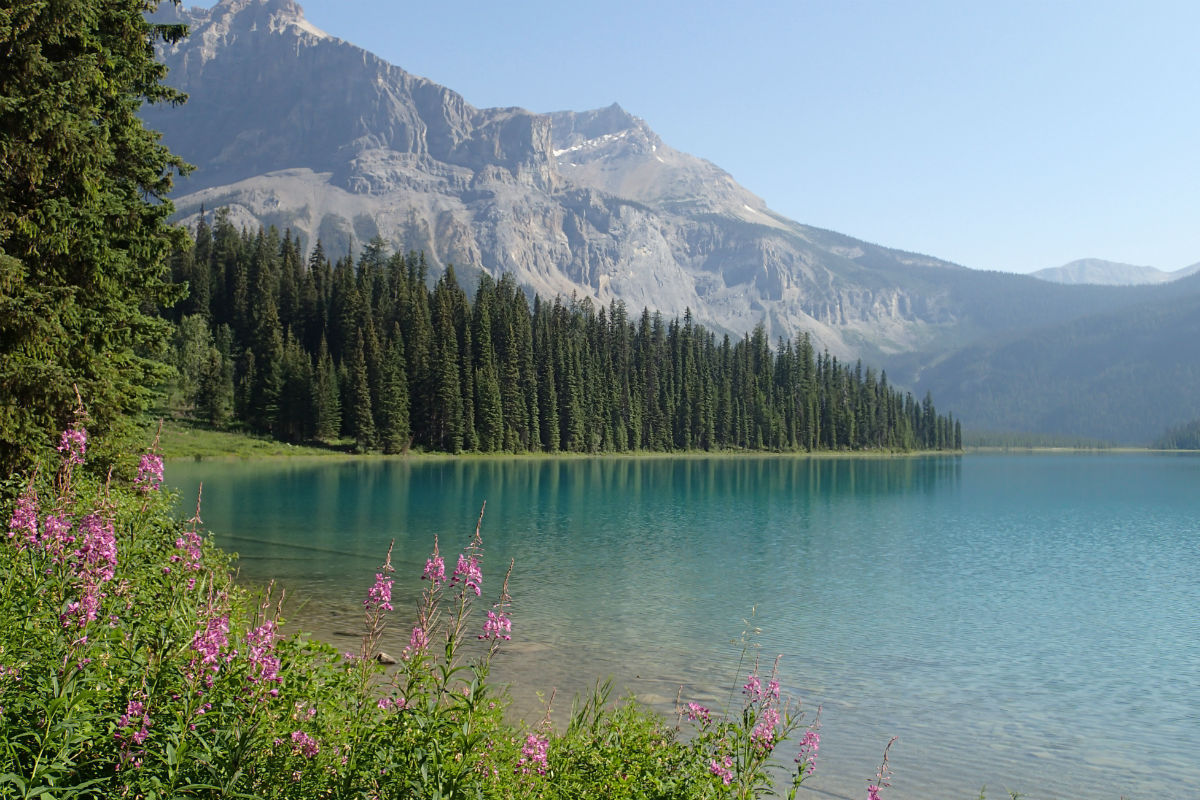 8 Gorgeous Canadian National Parks For Your To Do List