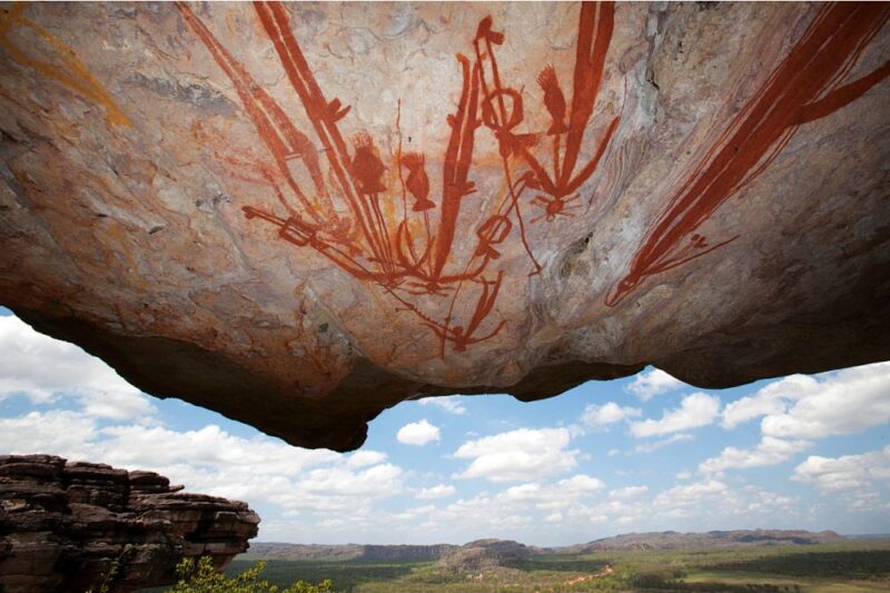 The Australian Outback: An Insider’s Guide - Wendy Perrin
